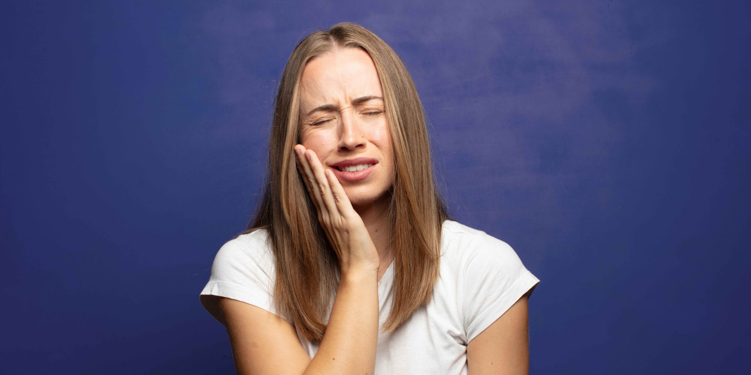 5 Tips for Sleeping Through a Toothache at Night